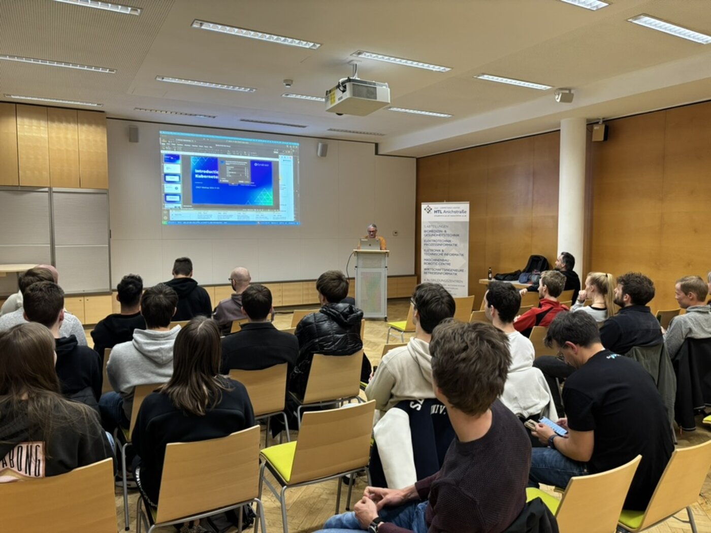 Cloud Native Meetup - HTL Anichstraße Cloud Native Meetup - HTL Anichstraße